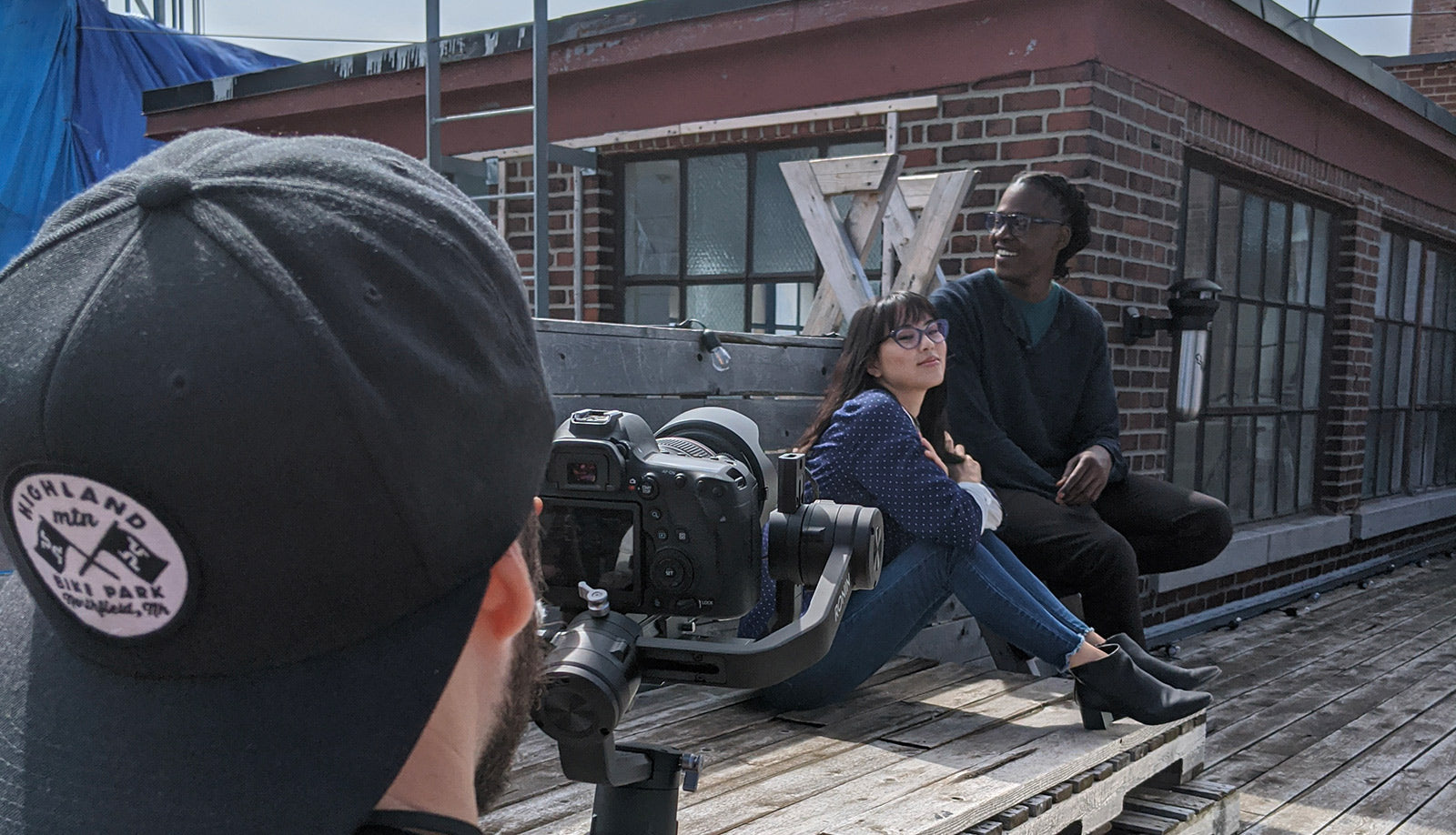 Get a behind-the-scenes look at the art of eyewear photography – New Look